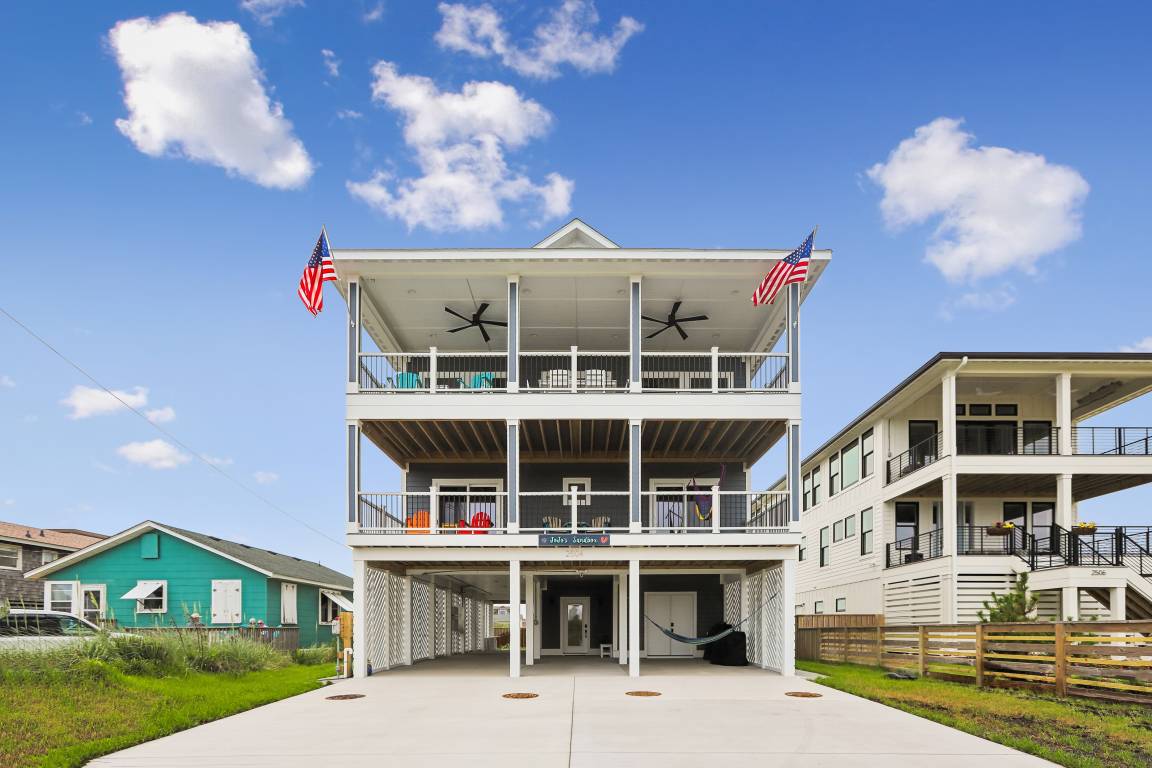 House ∙ 5 Bedrooms ∙ 10 Guests - Southern Shores, NC