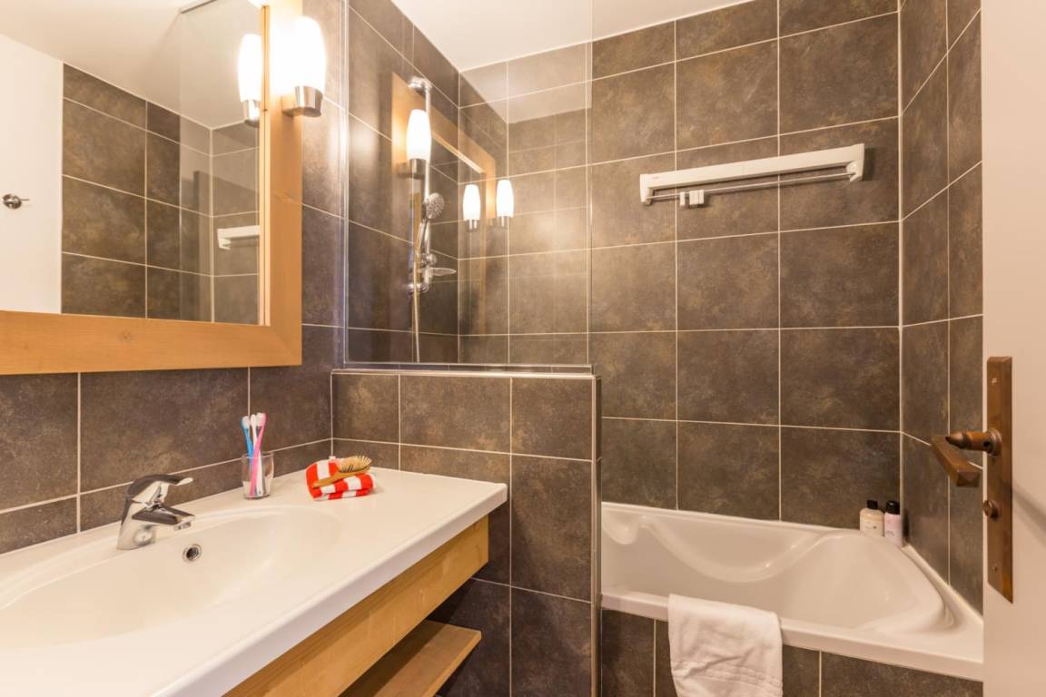 35 M² Appartement ∙ 1 Slaapkamer ∙ 5 Gasten - Saint-François-Longchamp