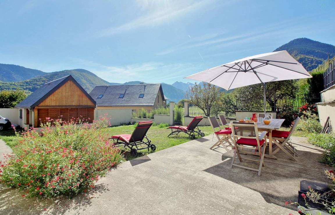165 M² Gîte ∙ 3 Quartos ∙ 8 Hóspedes - Hautes-Pyrénées