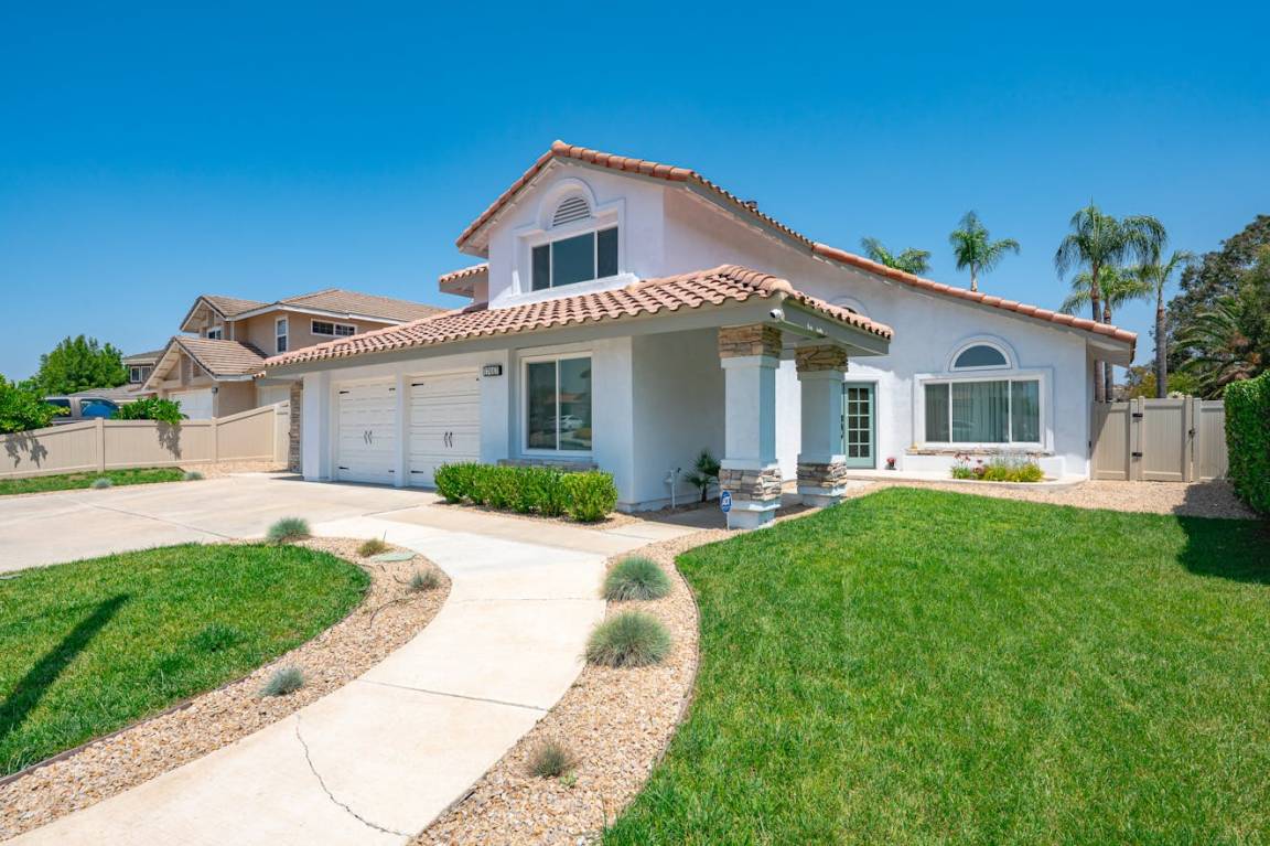 House ∙ 4 Bedrooms ∙ 8 Guests - Riverside, CA