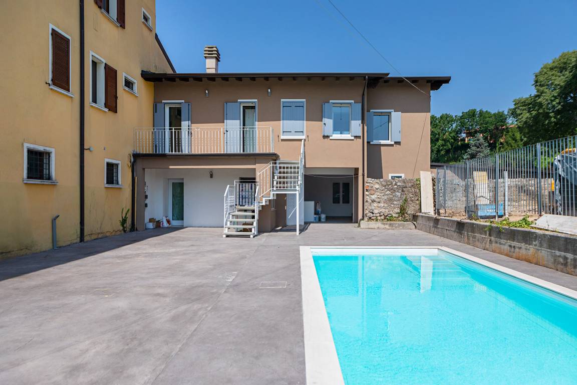40 M² Apartamento ∙ 1 Habitación ∙ 2 Huéspedes - Desenzano del Garda