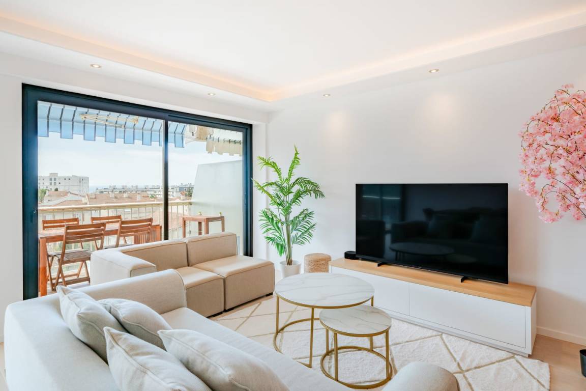 Apartment ∙ 3 Bedrooms ∙ 6 Guests - Valbonne