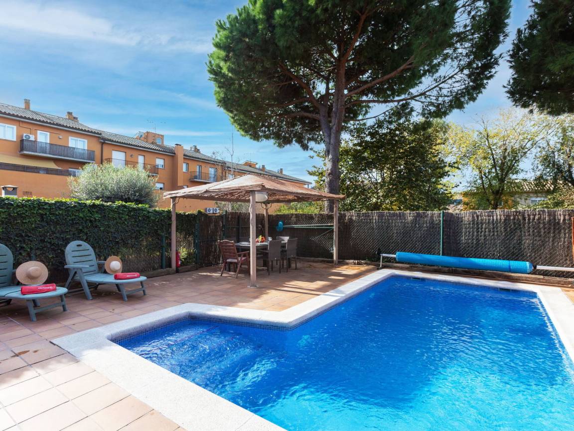 120 M² House ∙ 3 Bedrooms ∙ 6 Guests - Llafranc