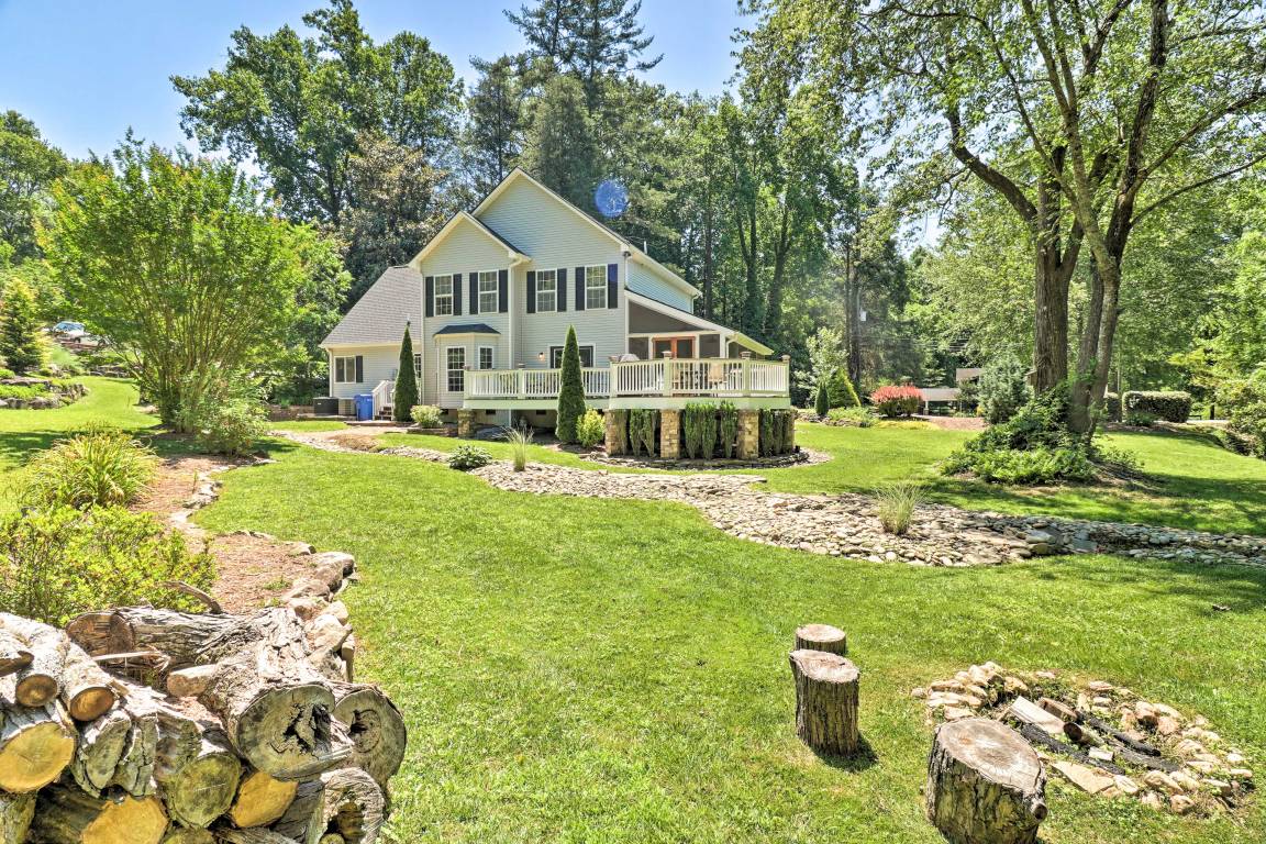260 M² House ∙ 4 Bedrooms ∙ 9 Guests - Brevard, NC