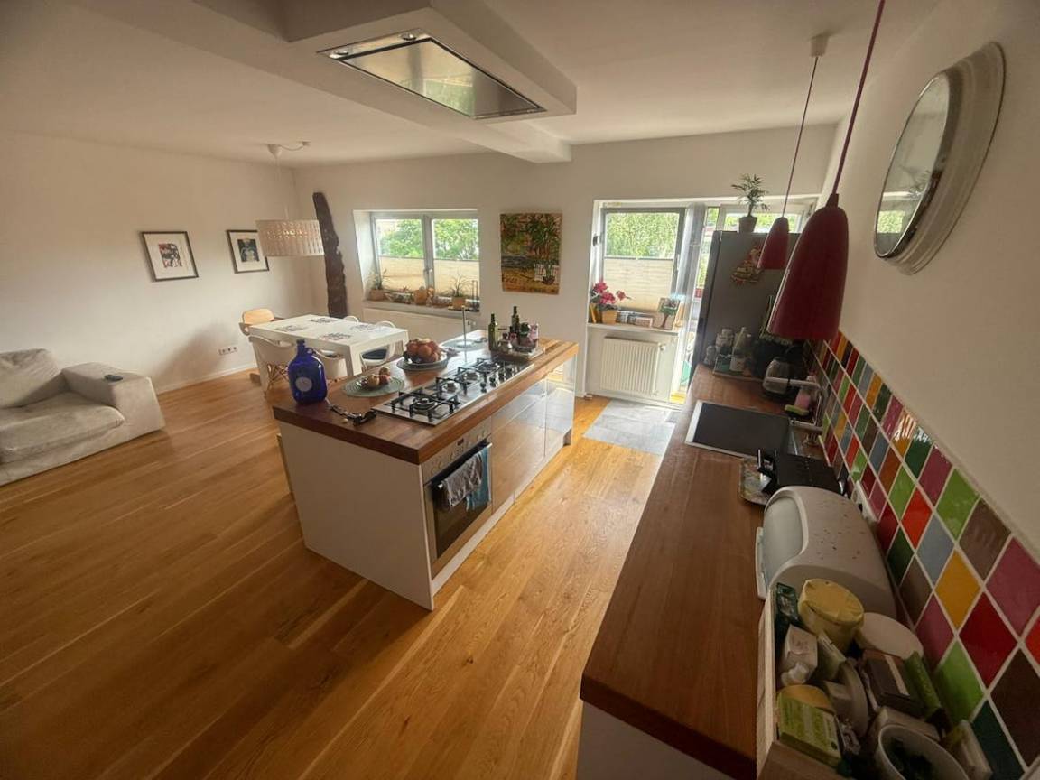 110 M² Apartment ∙ 3 Bedrooms ∙ 5 Guests - Neuss