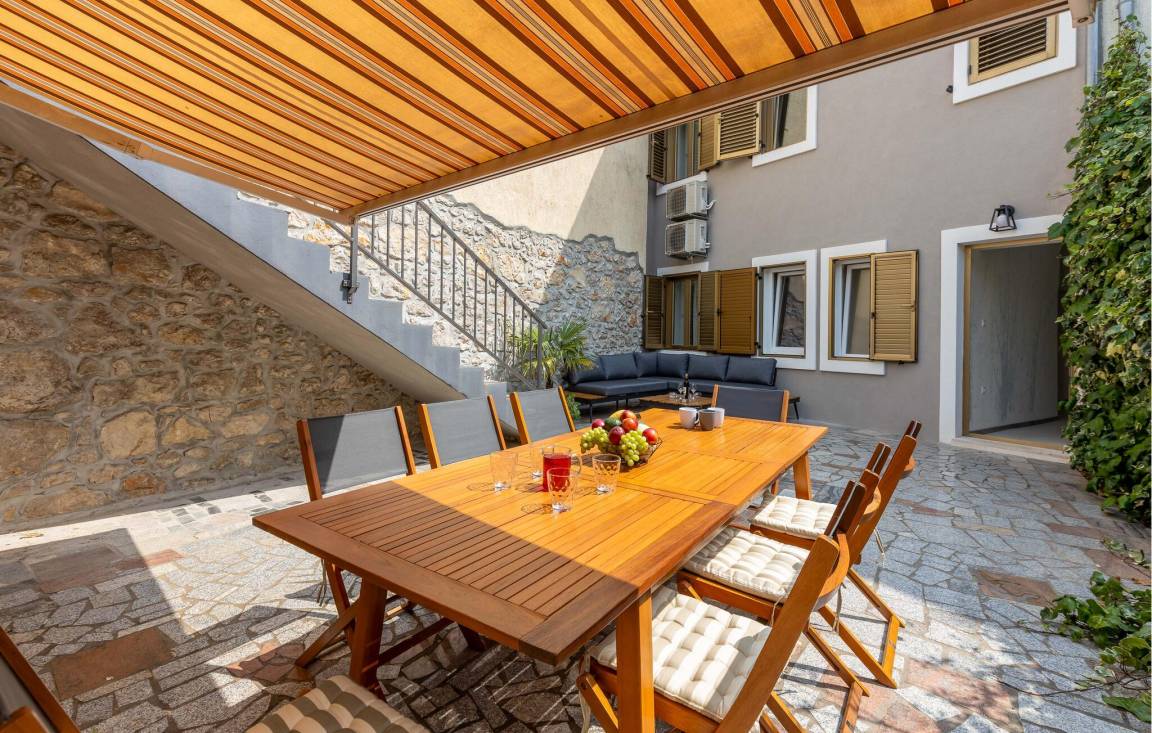 138 M² Ferienhaus ∙ 4 Schlafzimmer ∙ 8 Gäste - Dramalj