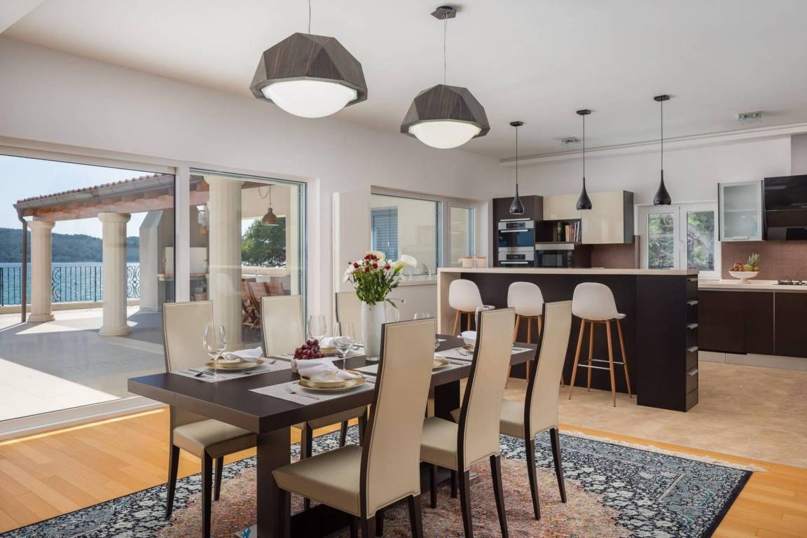 House ∙ 5 Bedrooms ∙ 10 Guests - Šibenik
