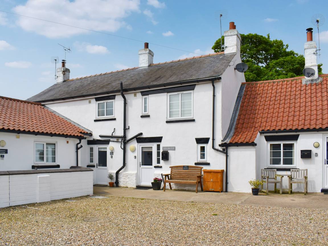 Cottage ∙ 2 Bedrooms ∙ 4 Guests - Hornsea
