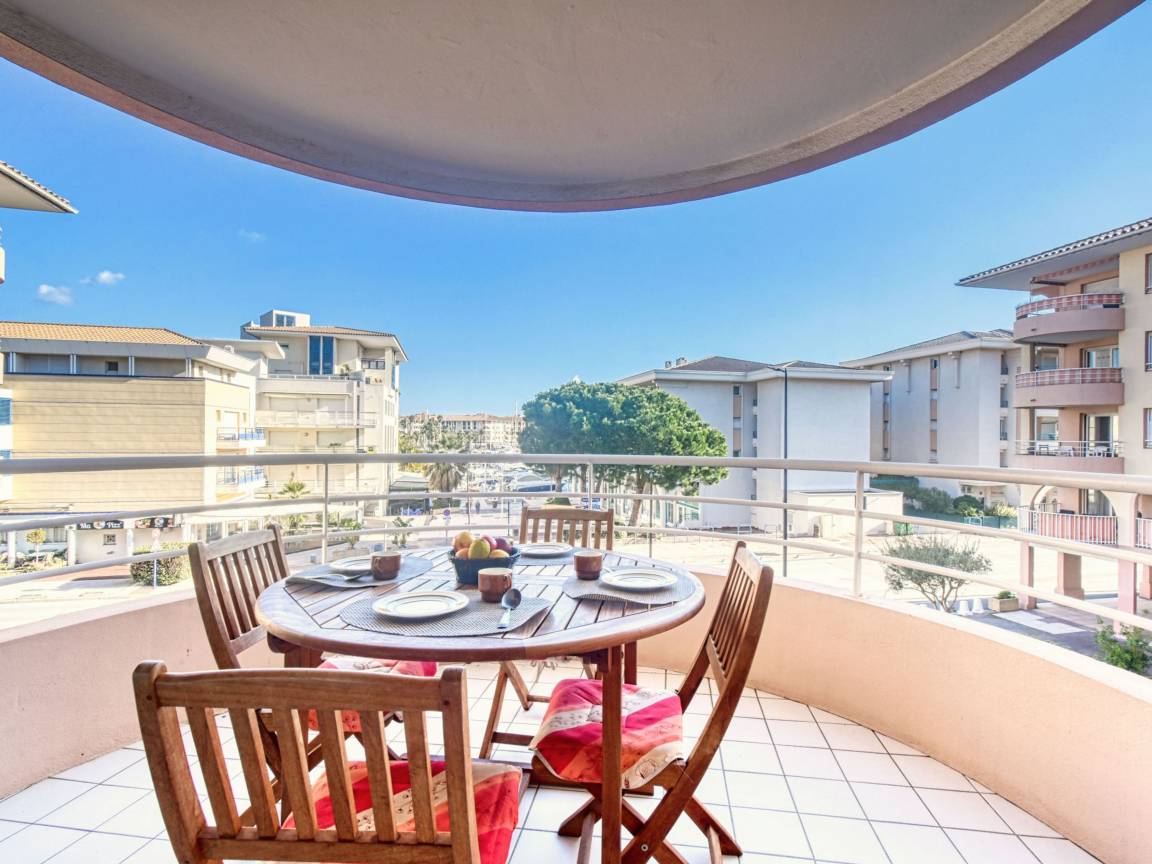 57 M² Apartment ∙ 1 Bedroom ∙ 5 Guests - Fréjus