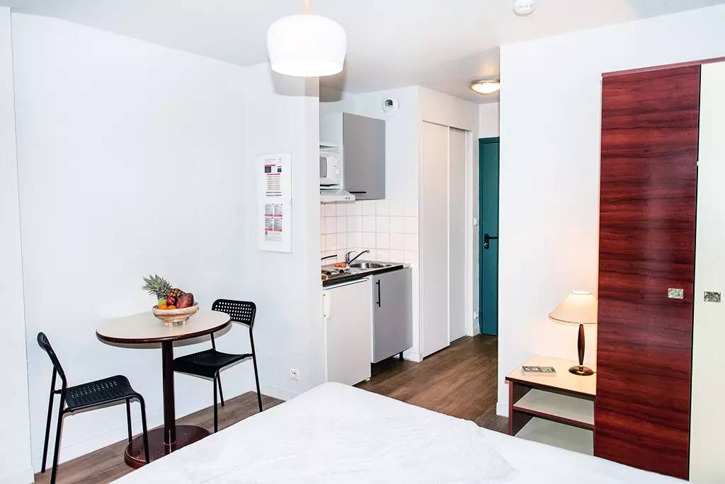 18 M² Studio ∙ 1 Schlafzimmer ∙ 2 Gäste - Brest