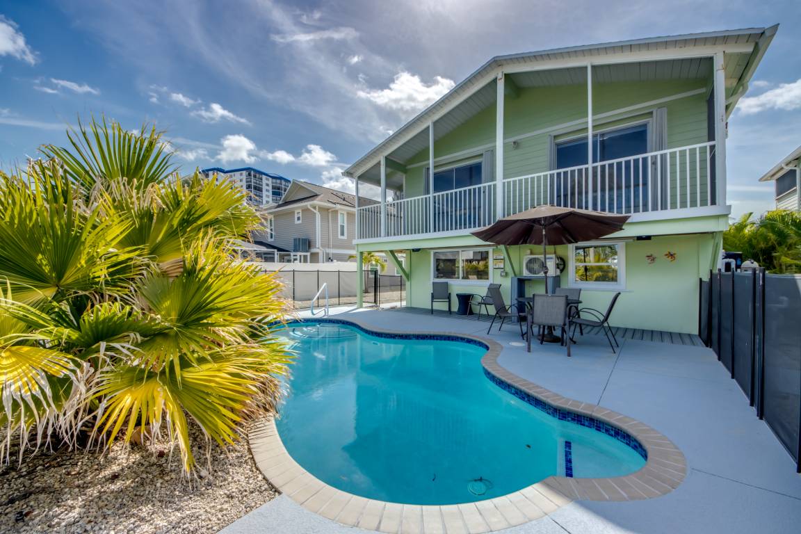 107 M² Huis ∙ 4 Slaapkamers ∙ 10 Gasten - Fort Myers Beach, FL