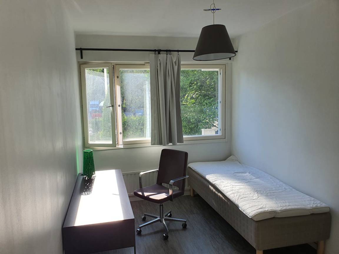 90 M² Private Room ∙ 1 Bedroom ∙ 1 Guest - Helsinki