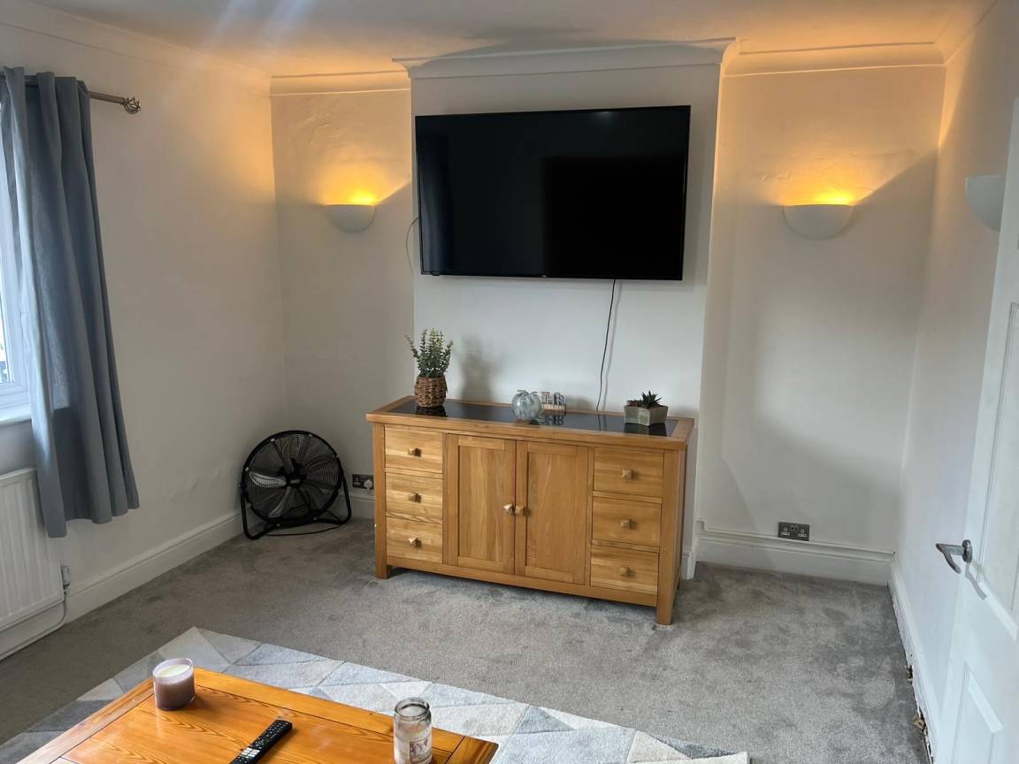 240 M² Apartamento ∙ 4 Quartos ∙ 8 Hóspedes - Hertfordshire