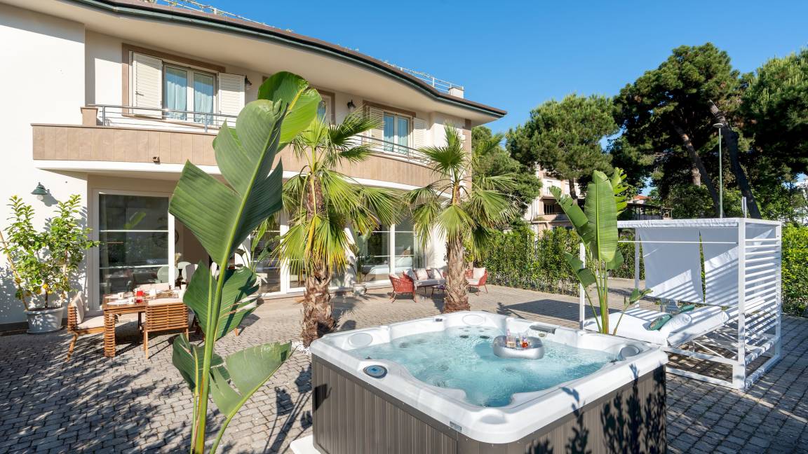 80 M² Villa ∙ 2 Chambres ∙ 6 Personnes - Forte dei Marmi