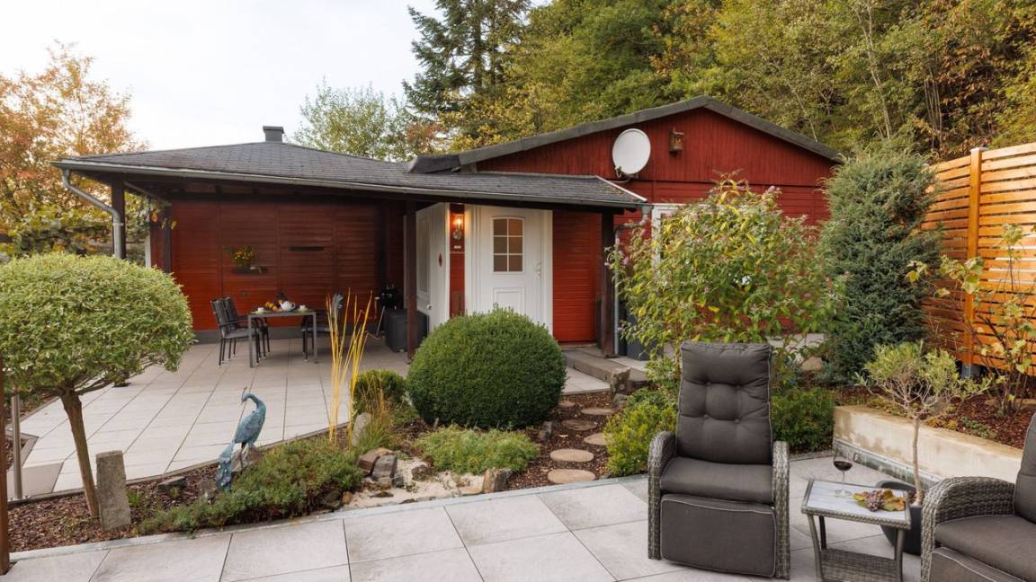 70 M² Hotel ∙ 2 Bedrooms ∙ 3 Guests - Biedenkopf