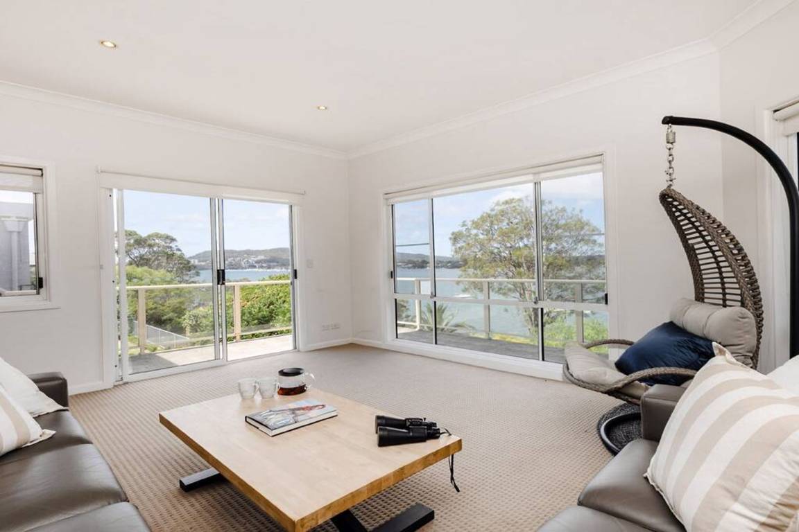 House ∙ 2 Bedrooms ∙ 4 Guests - Terrigal
