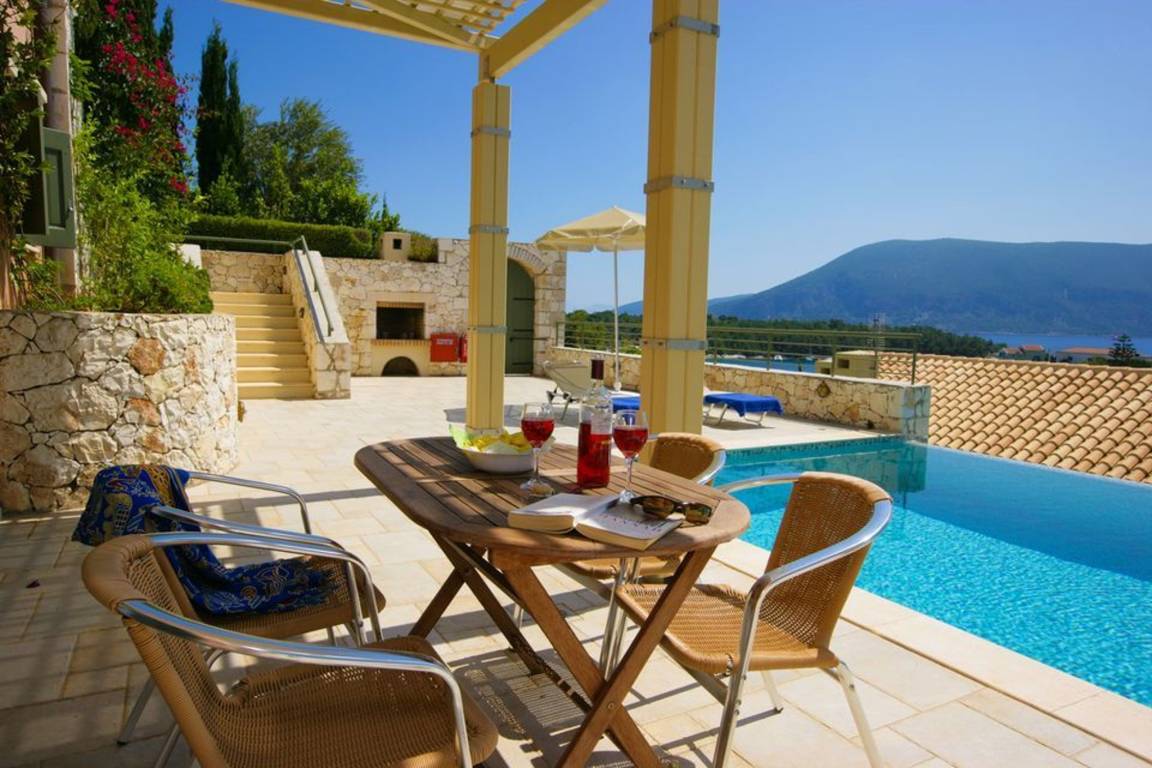 Villa ∙ 2 Bedrooms ∙ 4 Guests - Cephalonia