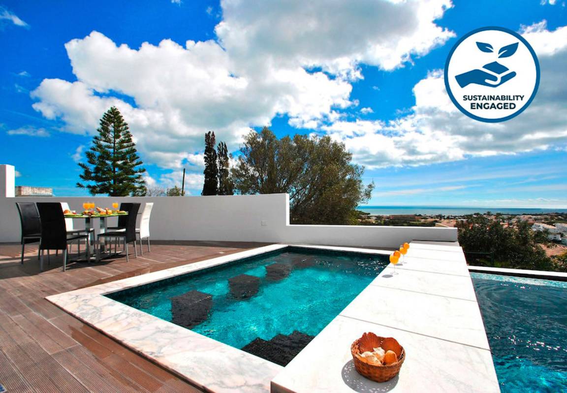 220 M² Villa ∙ 6 Bedrooms ∙ 16 Guests - Albufeira