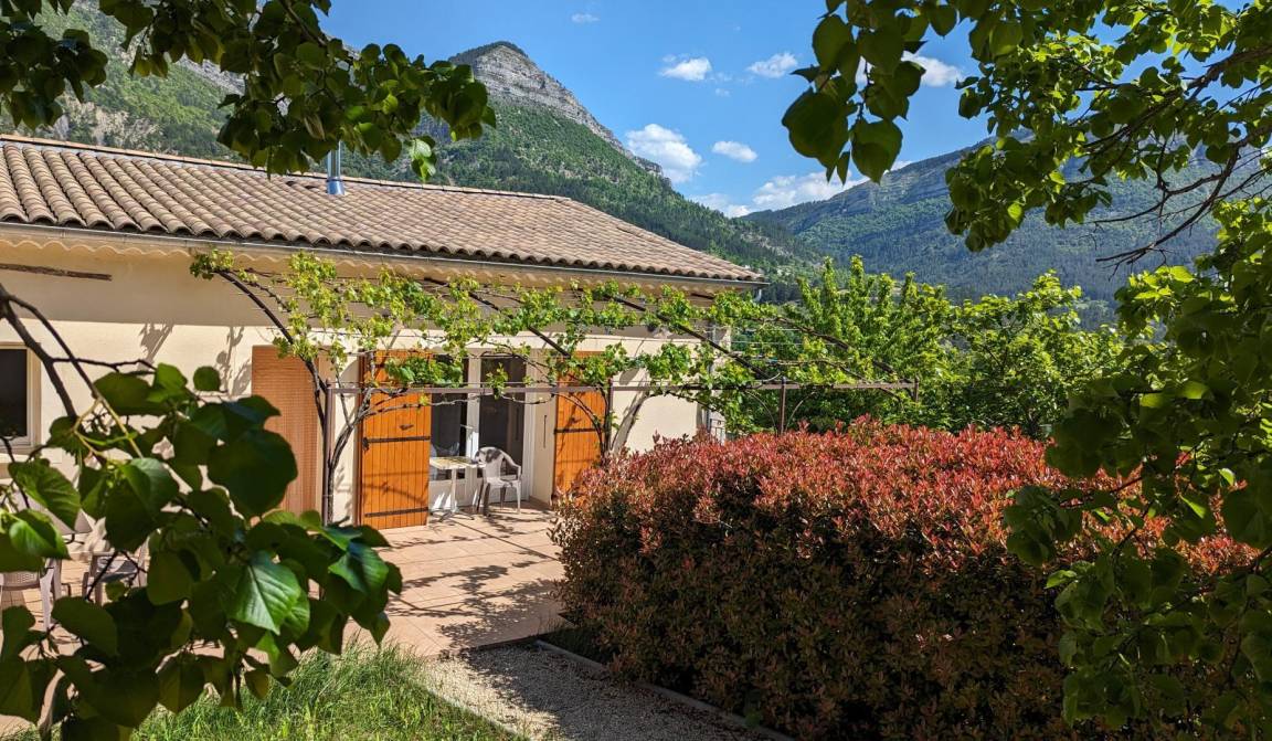 98 M² Gîte ∙ 3 Slaapkamers ∙ 6 Gasten - Drôme