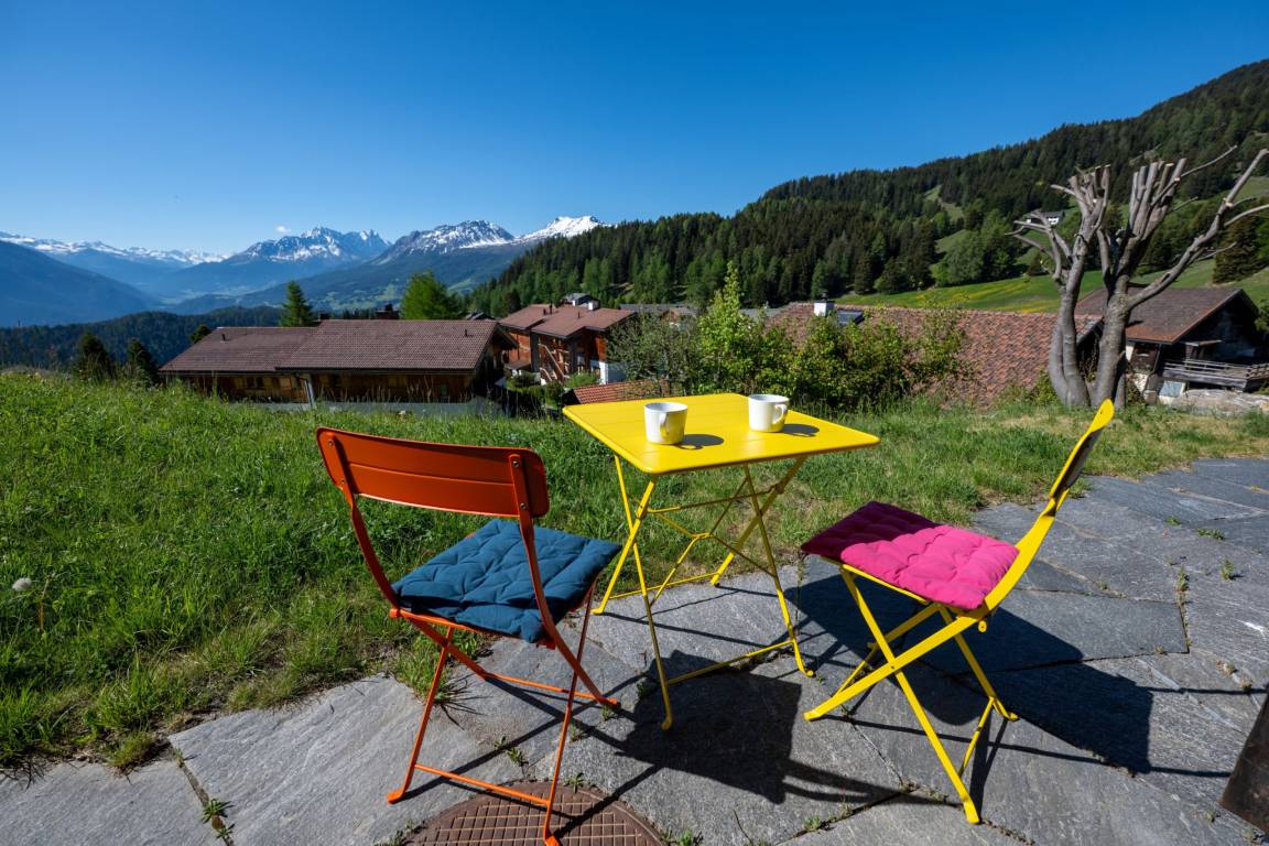80 M² Ferienwohnung ∙ 4 Schlafzimmer ∙ 8 Gäste - Lenzerheide