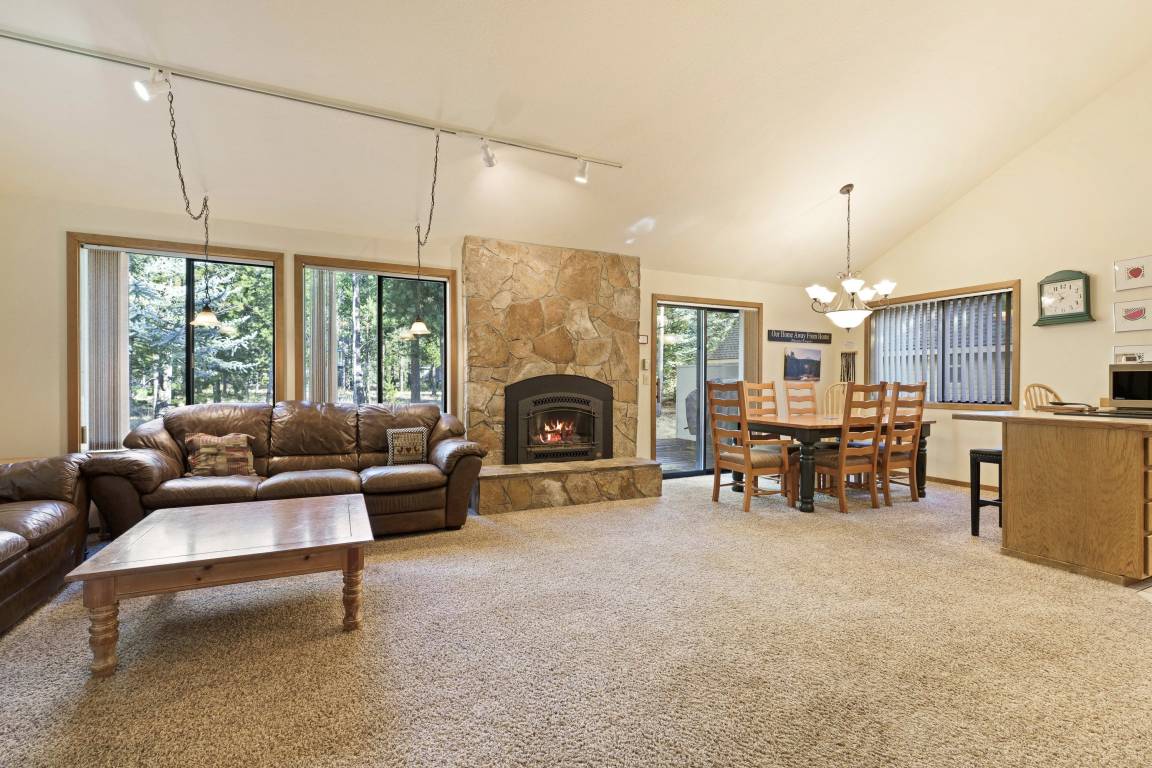 173 M² House ∙ 4 Bedrooms ∙ 10 Guests - Sunriver, OR