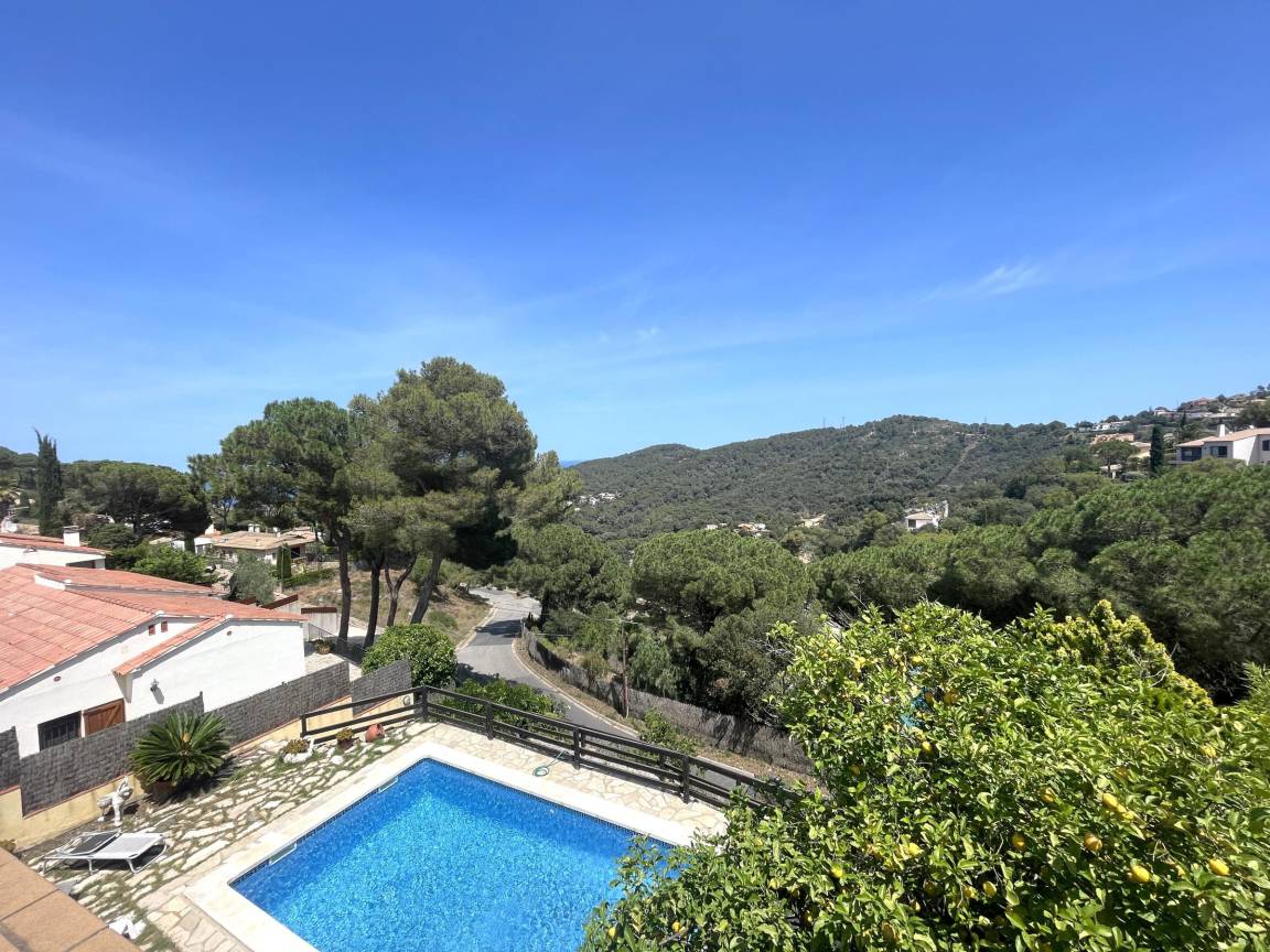 137 M² Maison De Vacances ∙ 3 Chambres ∙ 6 Personnes - Sa Riera