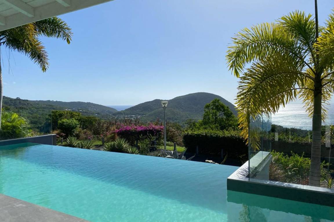 250 M² Villa ∙ 4 Chambres ∙ 9 Personnes - Deshaies