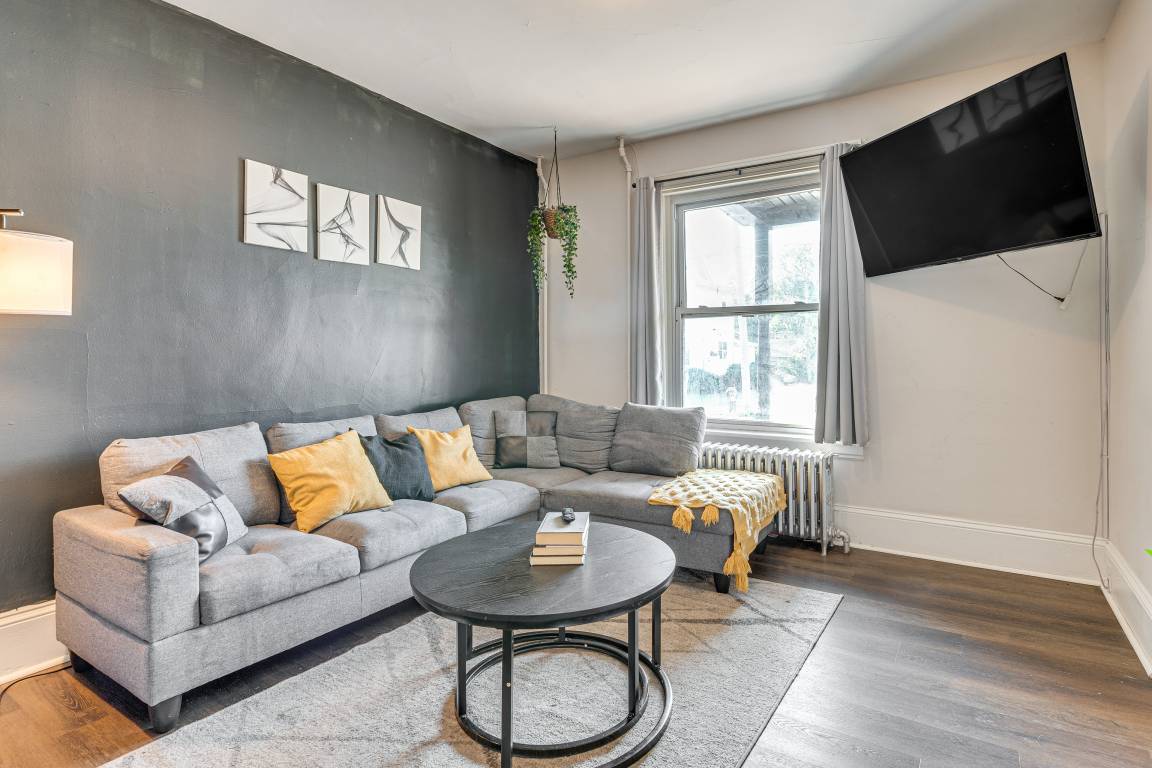 111 M² Apartamento ∙ 3 Habitaciones ∙ 8 Huéspedes - Stroudsburg