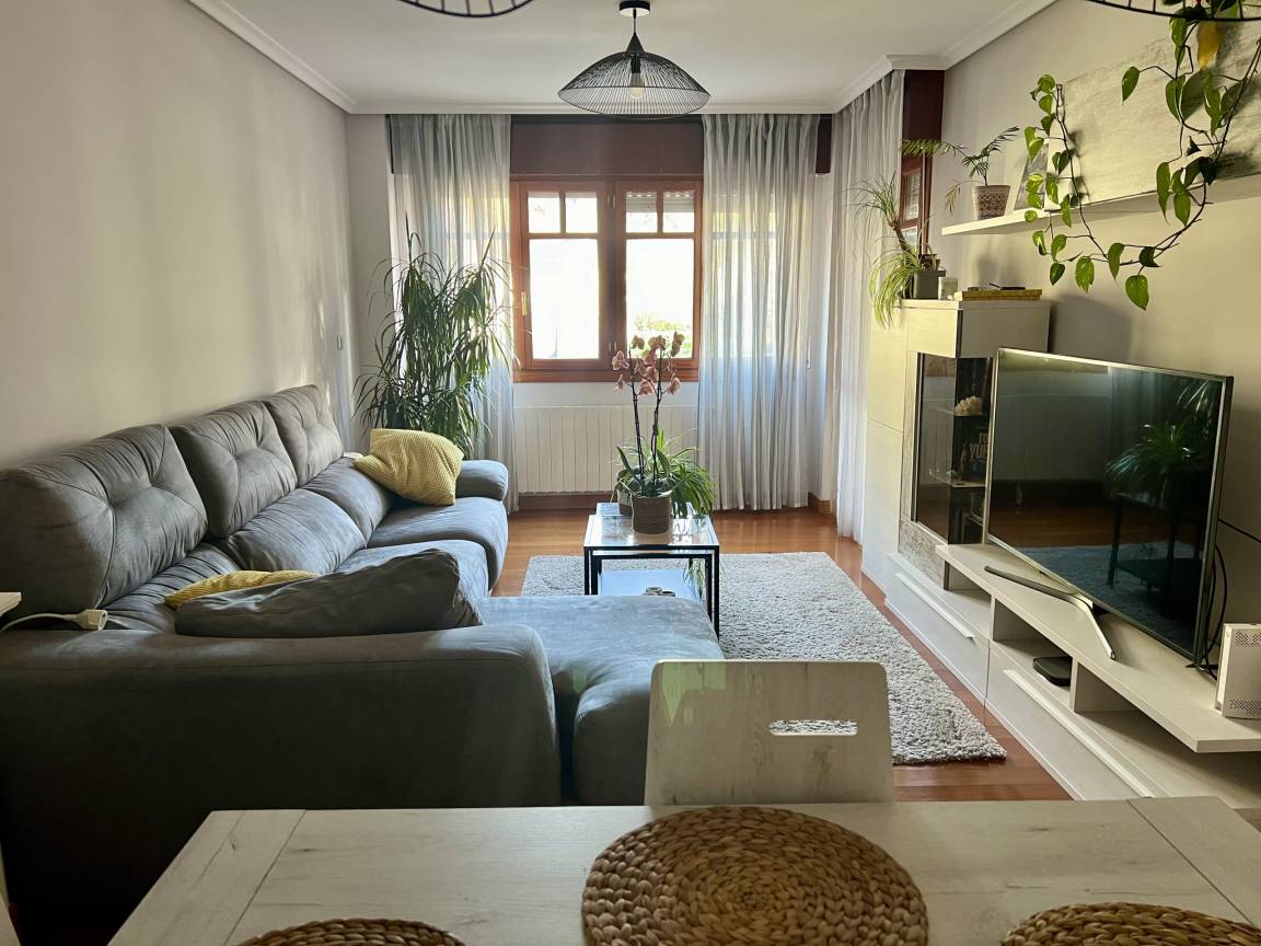 90 M² Appartement ∙ 3 Chambres ∙ 6 Personnes - Limpias