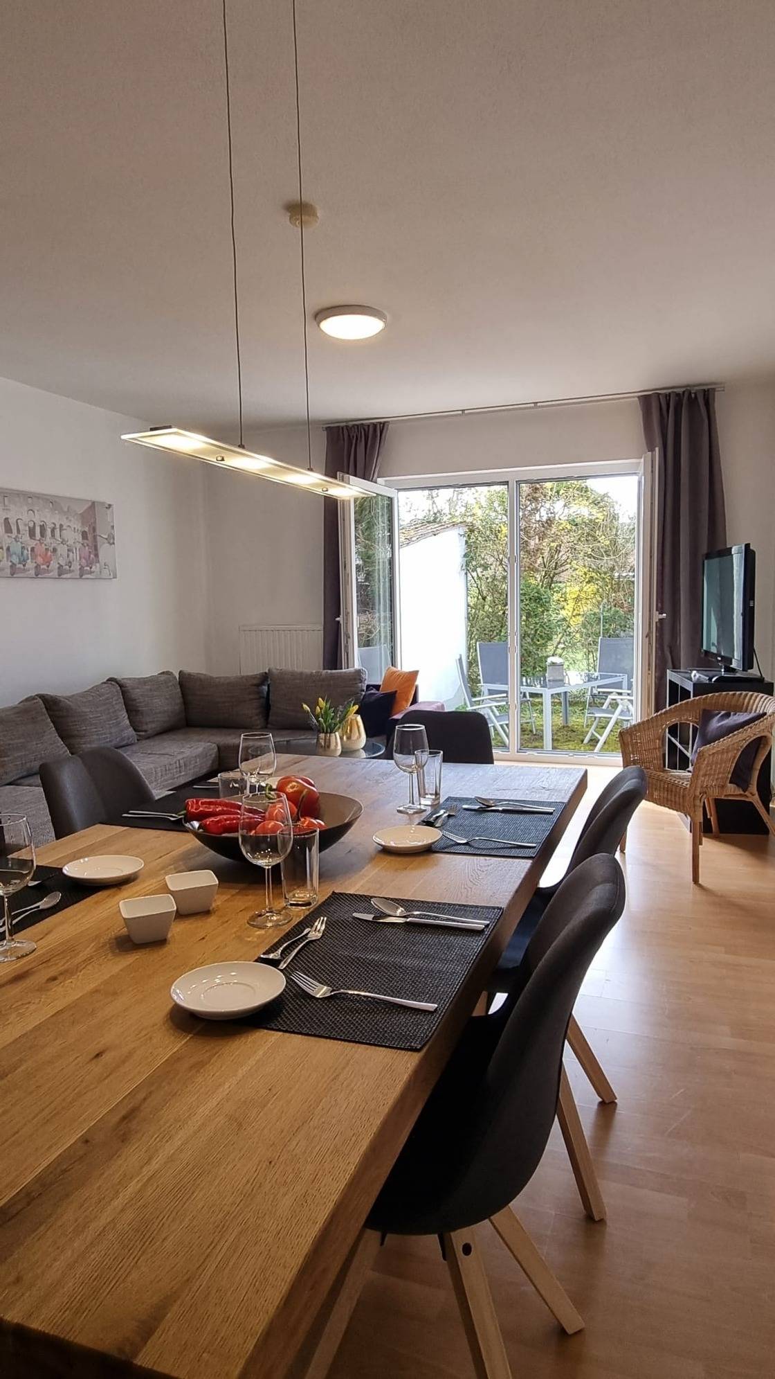 85 M² Appartement ∙ 3 Chambres ∙ 6 Personnes - Sarrebruck