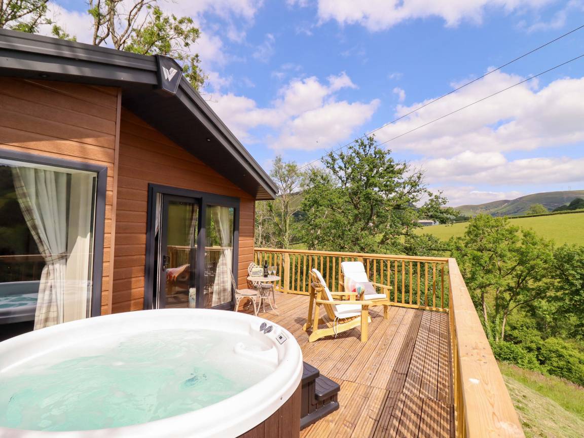 Cottage ∙ 2 Bedrooms ∙ 4 Guests - Llanidloes