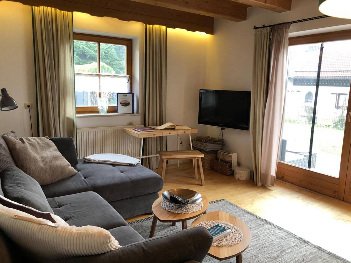 135 M² Ferienhaus ∙ 3 Schlafzimmer ∙ 6 Gäste - Waging am See