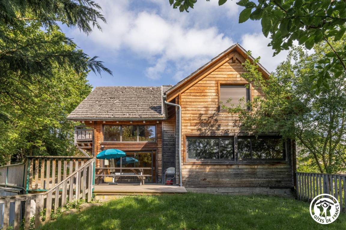 160 M² Gîte ∙ 4 Chambres ∙ 10 Personnes - Saint-Nectaire