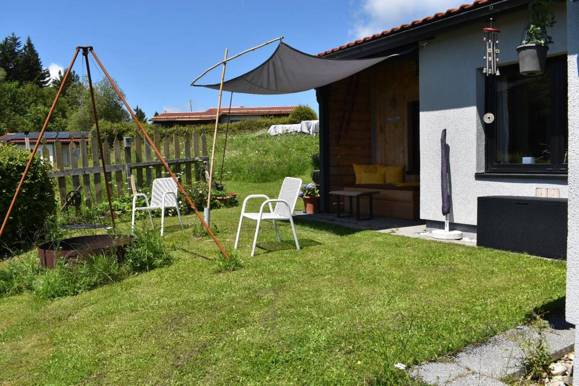 70 M² Ferienhaus ∙ 1 Schlafzimmer ∙ 3 Gäste - Bischofsmais