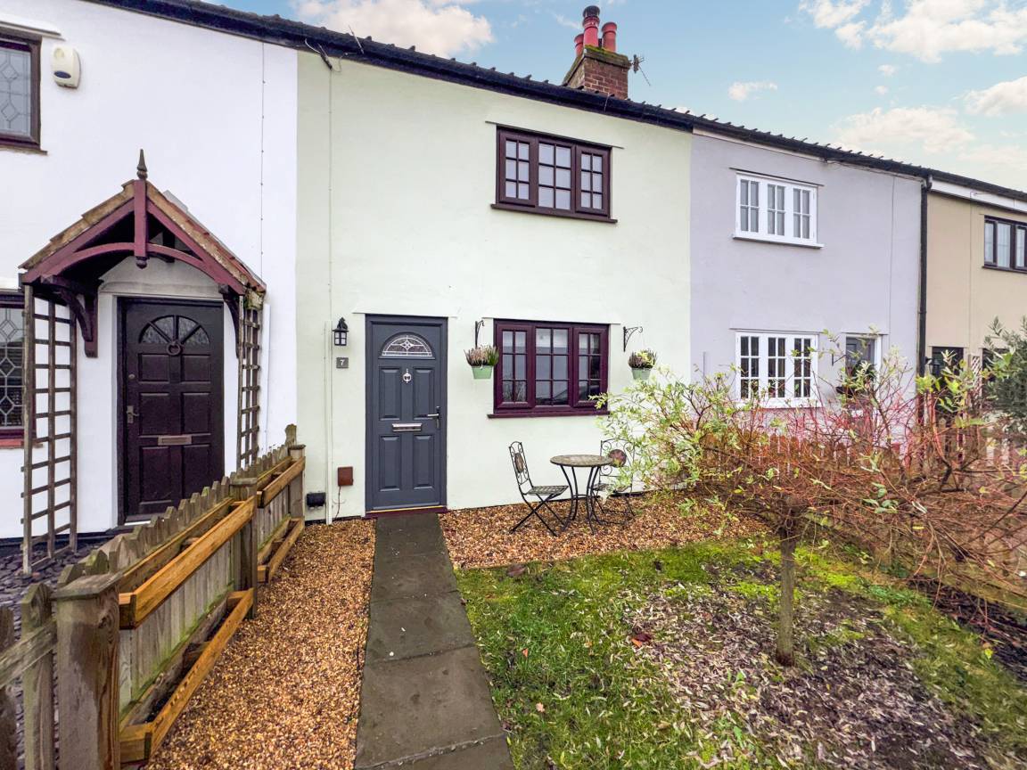 Cottage ∙ 2 Bedrooms ∙ 4 Guests - Norwich