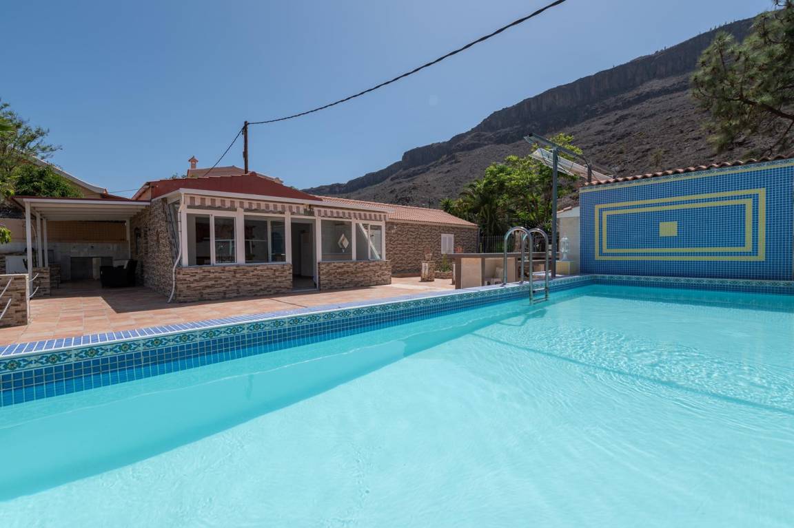 120 M² Cottage ∙ 3 Bedrooms ∙ 10 Guests - Gran Canaria