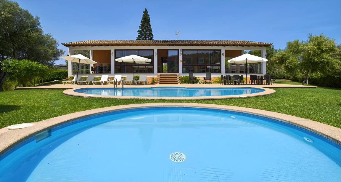 230 M² Casa ∙ 4 Habitaciones ∙ 8 Huéspedes - Cala Millor
