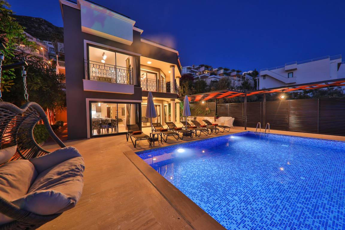 150 M² Villa ∙ 3 Bedrooms ∙ 6 Guests - Kalkan