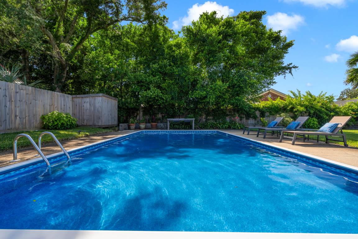 167 M² House ∙ 3 Bedrooms ∙ 9 Guests - Pensacola Beach, FL