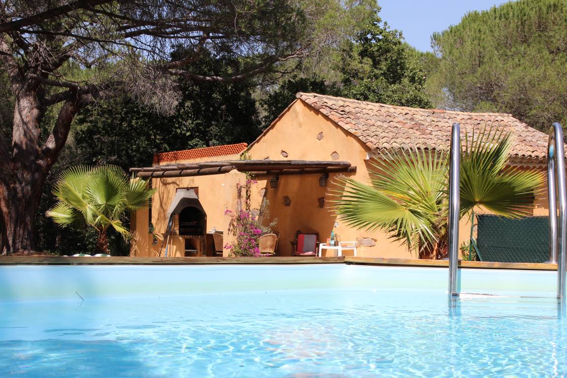 400 M² House ∙ 1 Bedroom ∙ 4 Guests - Roquebrune-sur-Argens
