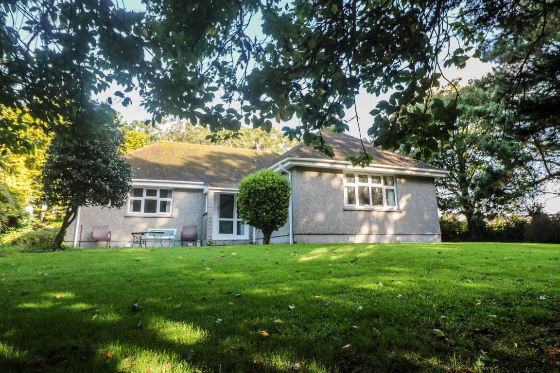 Cottage ∙ 4 Bedrooms ∙ 8 Guests - Marazion