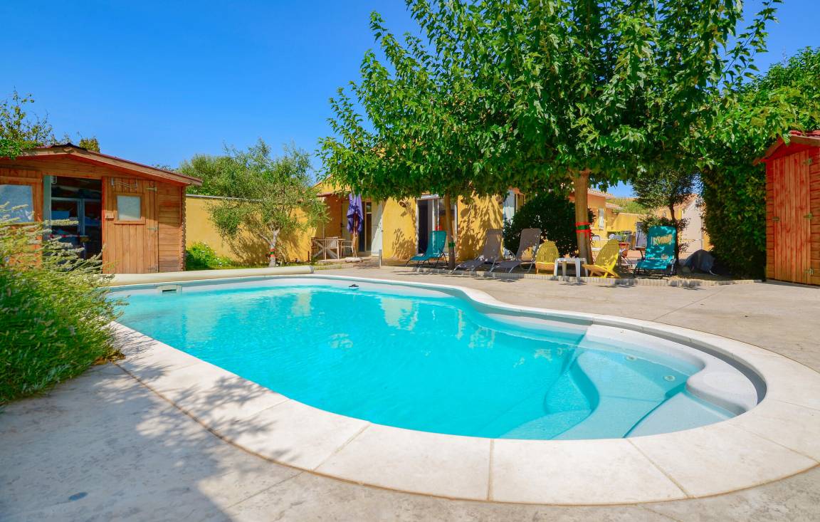 115 M² Maison De Vacances ∙ 3 Chambres ∙ 6 Personnes - Marguerittes