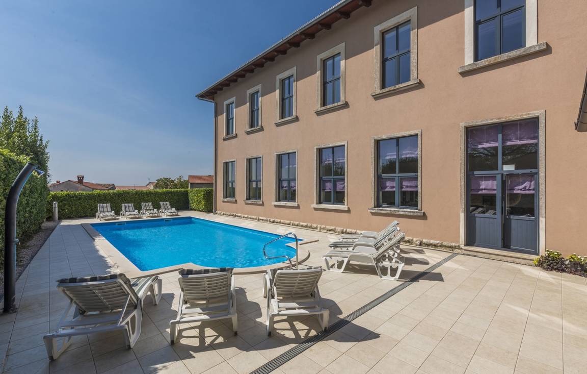 300 M² Villa ∙ 9 Chambres ∙ 20 Personnes - Rovinj