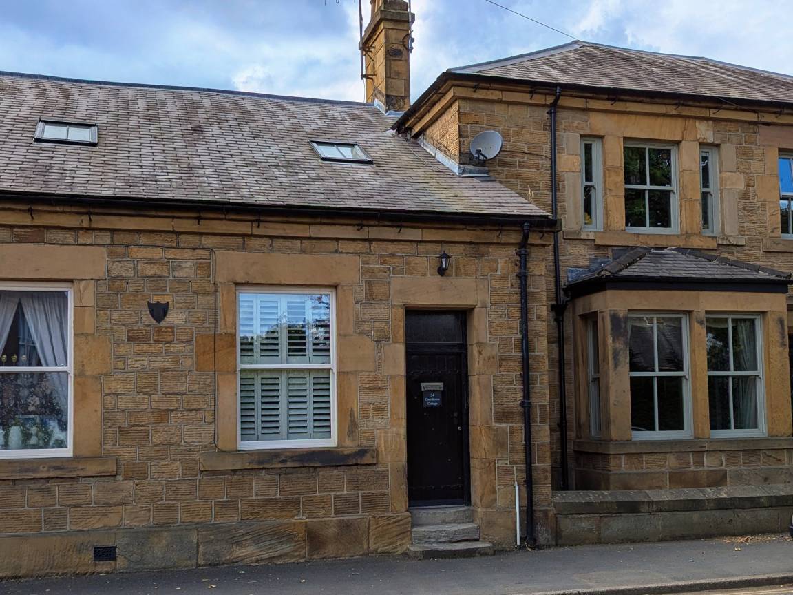 Cottage ∙ 2 Bedrooms ∙ 4 Guests - Sheffield, UK
