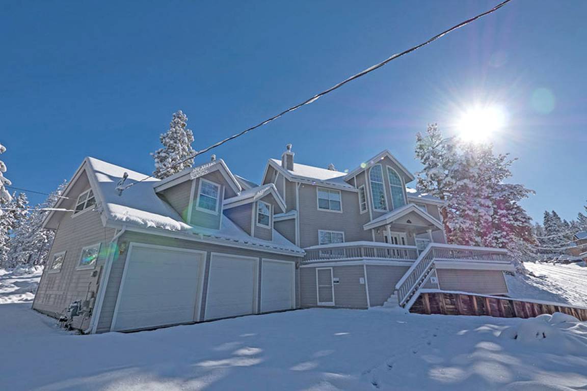 House ∙ 1 Bedroom ∙ 12 Guests - South Lake Tahoe, CA