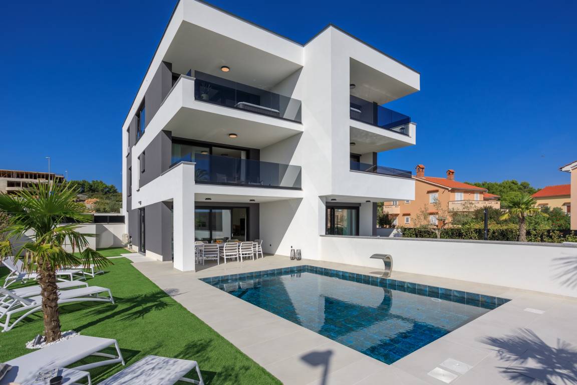 Villa ∙ 4 Bedrooms ∙ 8 Guests - Krk