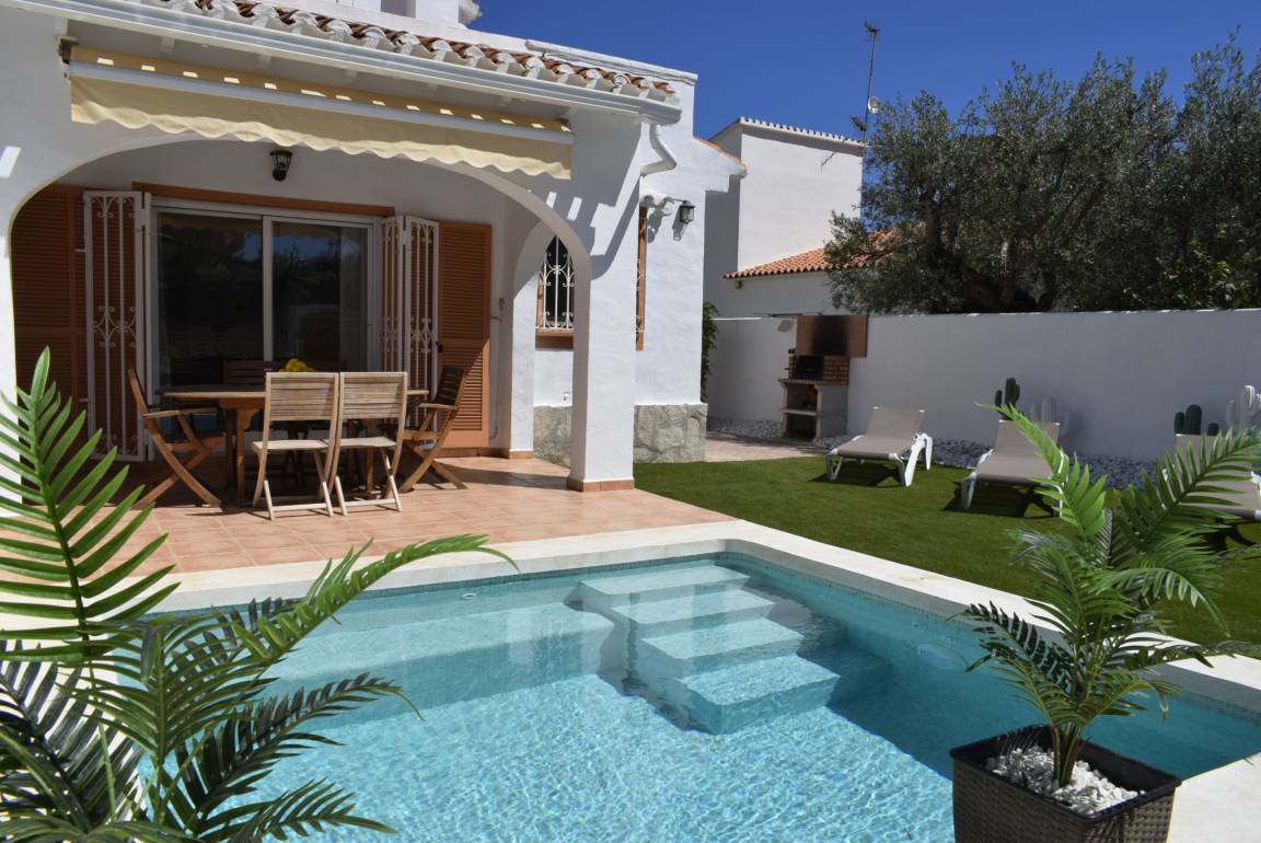 114 M² Villa ∙ 3 Bedrooms ∙ 6 Guests - Dénia