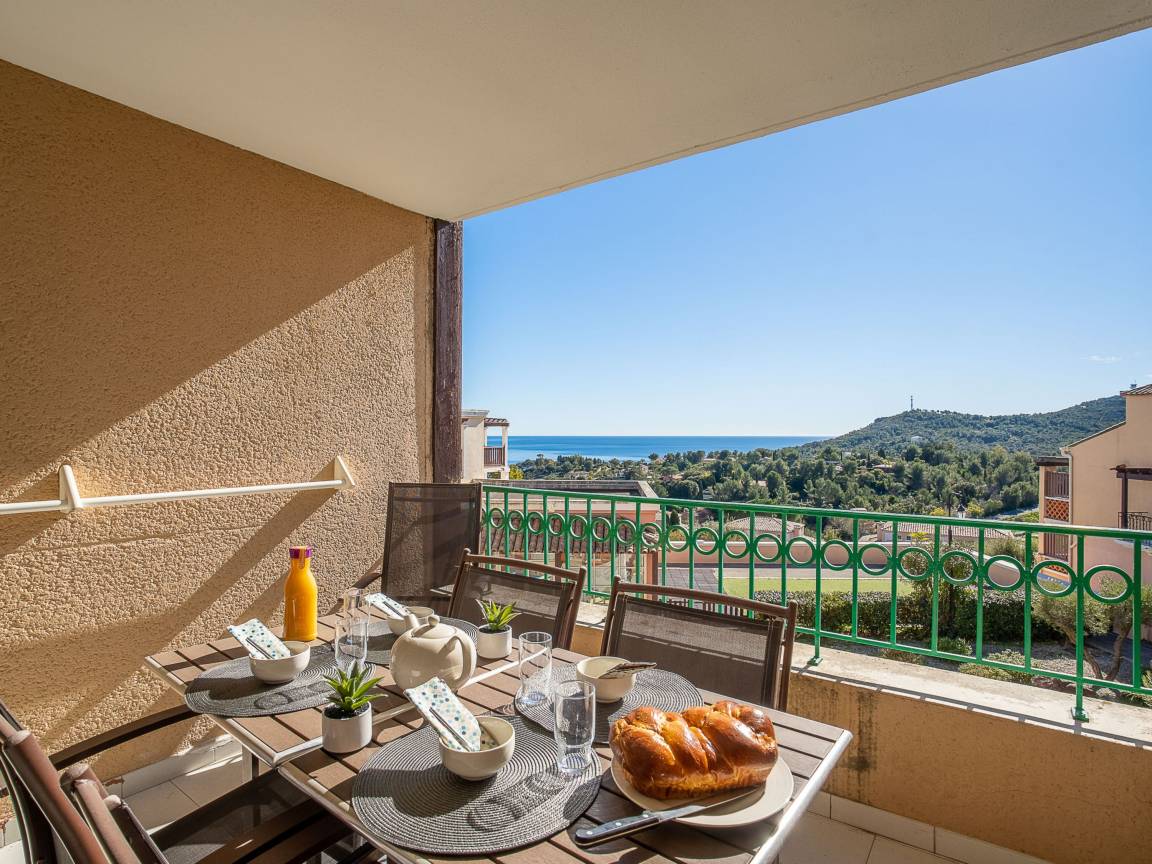 28 M² House ∙ 1 Bedroom ∙ 4 Guests - Agay