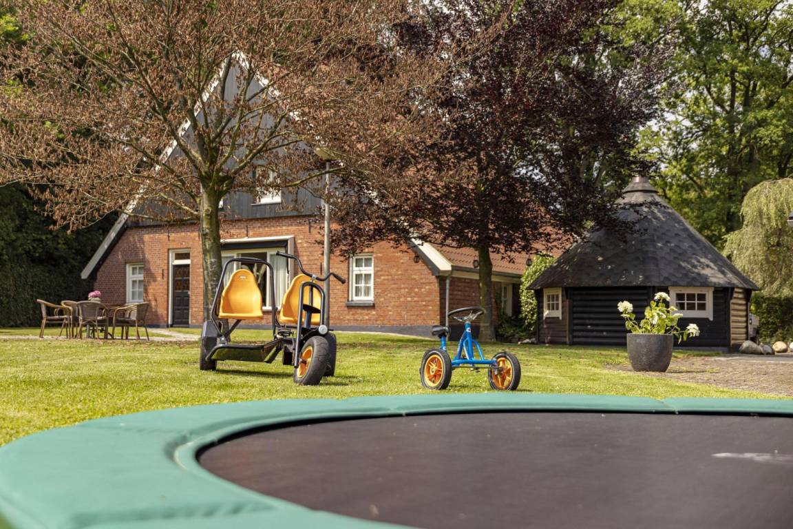 House ∙ 7 Bedrooms ∙ 14 Guests - Enschede