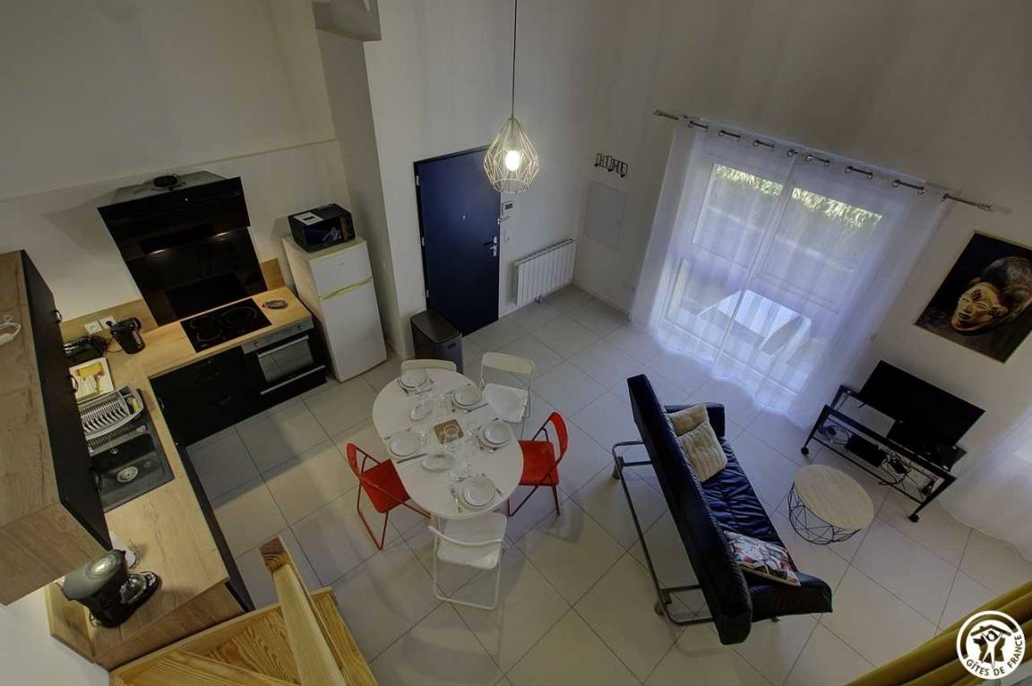 87 M² Gîte ∙ 2 Chambres ∙ 10 Personnes - Beynost